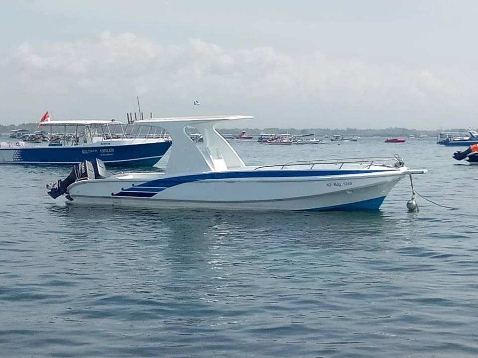 11769 Motor 111.0’ Boat Rental Bali, ID | Sailo